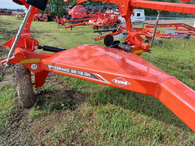 New Kuhn SR 112 GII Rake